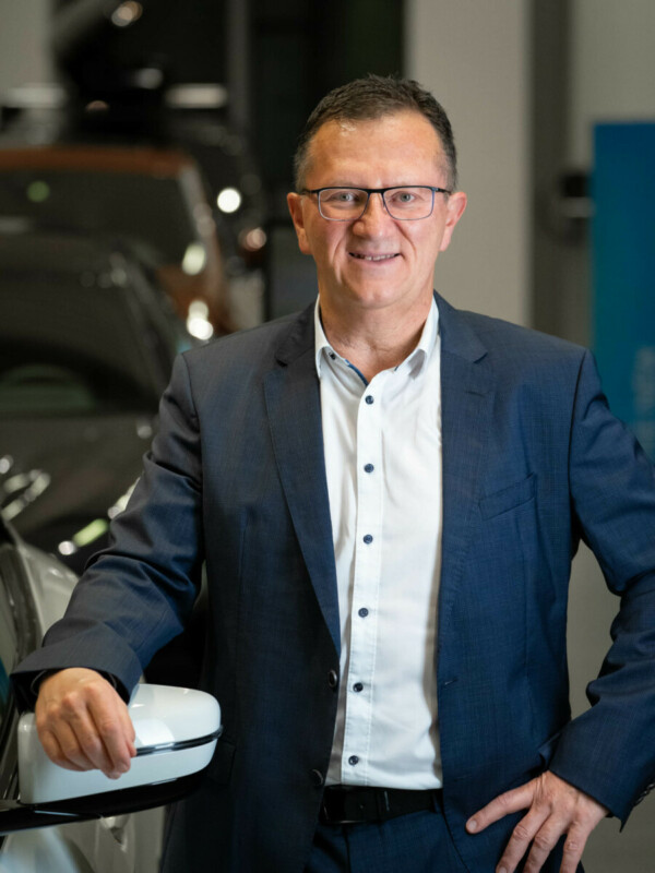 Welcome back, Rainer Mayer. - BMW Schmitz gëtt Bilia Mersch